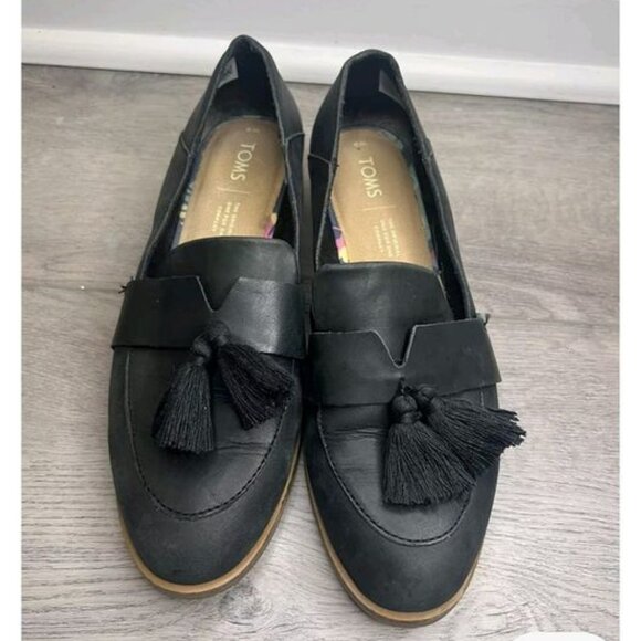 Toms | Shoes | Toms Estel Black Leather Sip On Flat Loafers Tassels ...